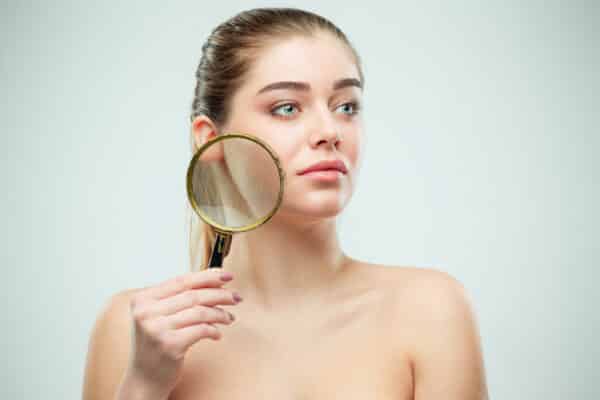 Nepříjemné kožní cysty. Lze se jich zbavit?